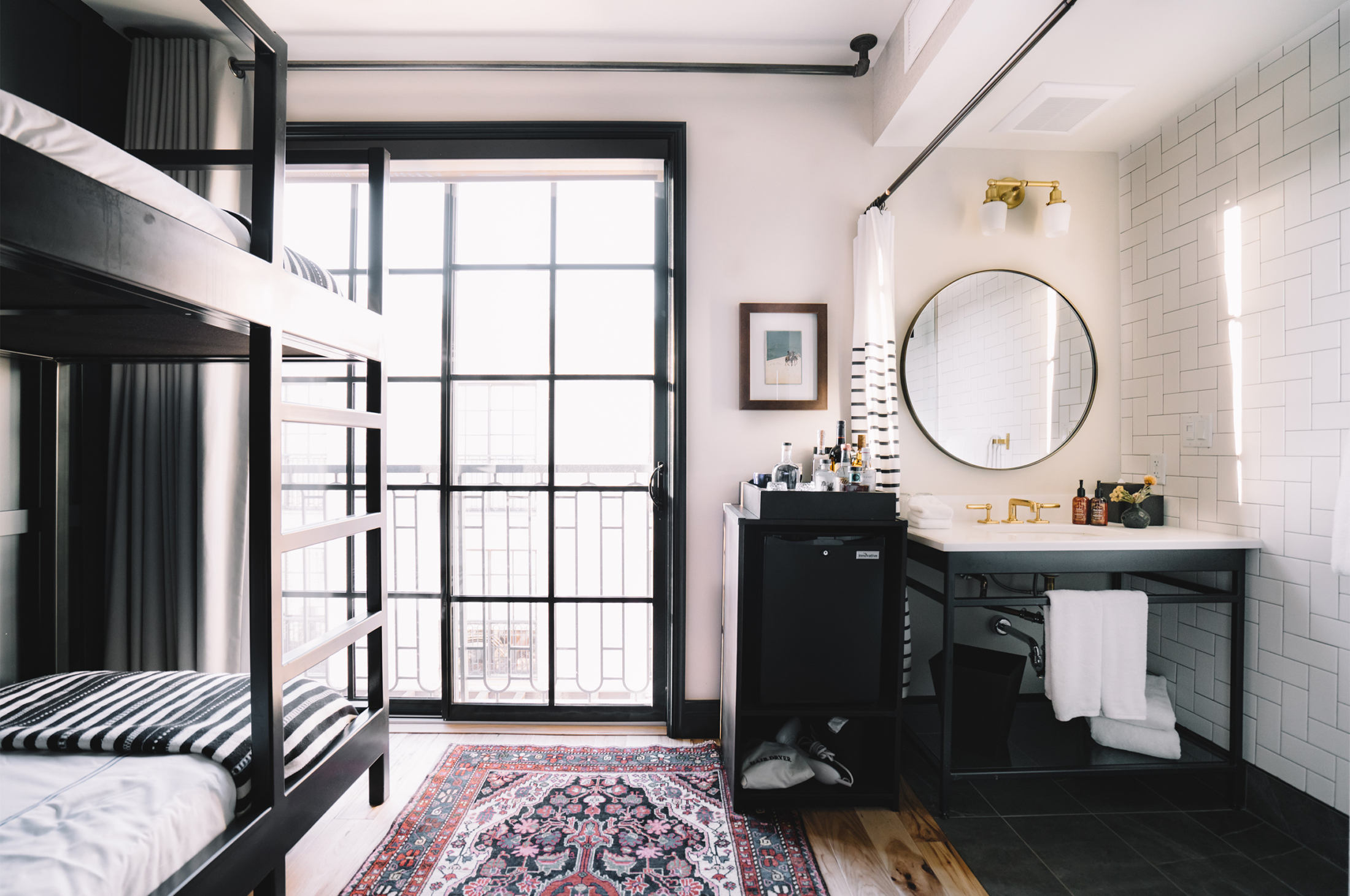 The Ramble Hotel - Mast